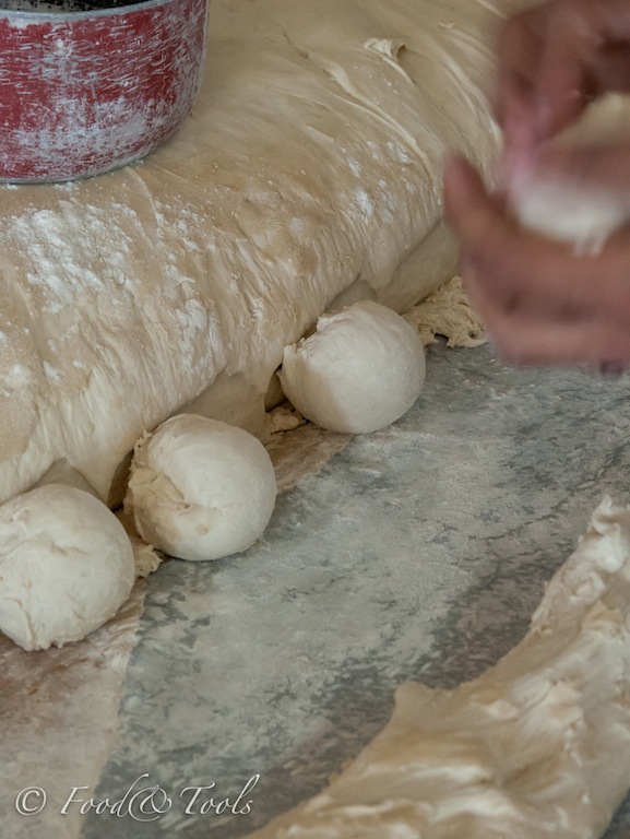 Khoubz – Arabic Flatbread – Food and Tools